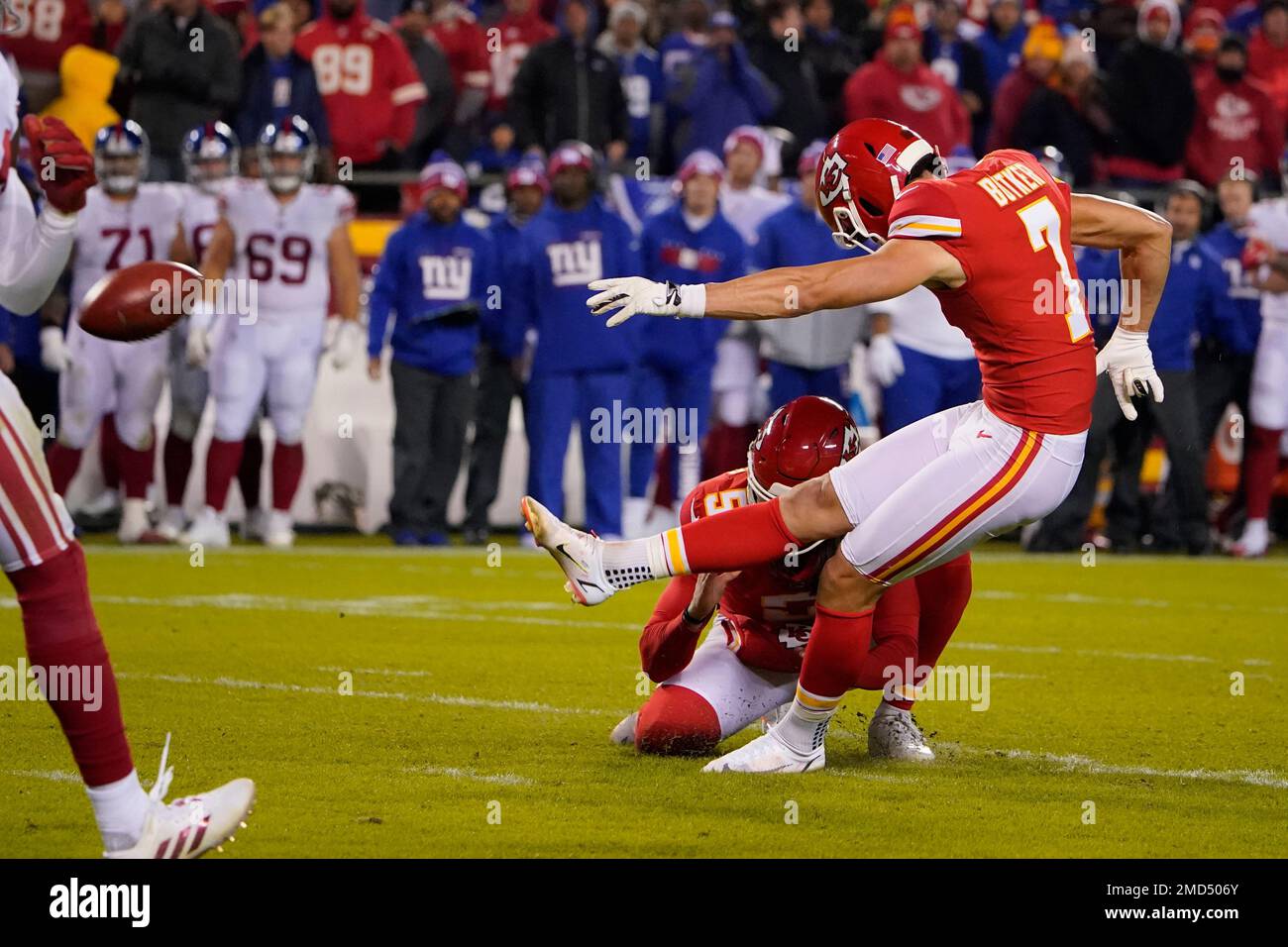 Kansas City Chiefs place kicker Harrison Butker (7) kicks a 34-yard ...