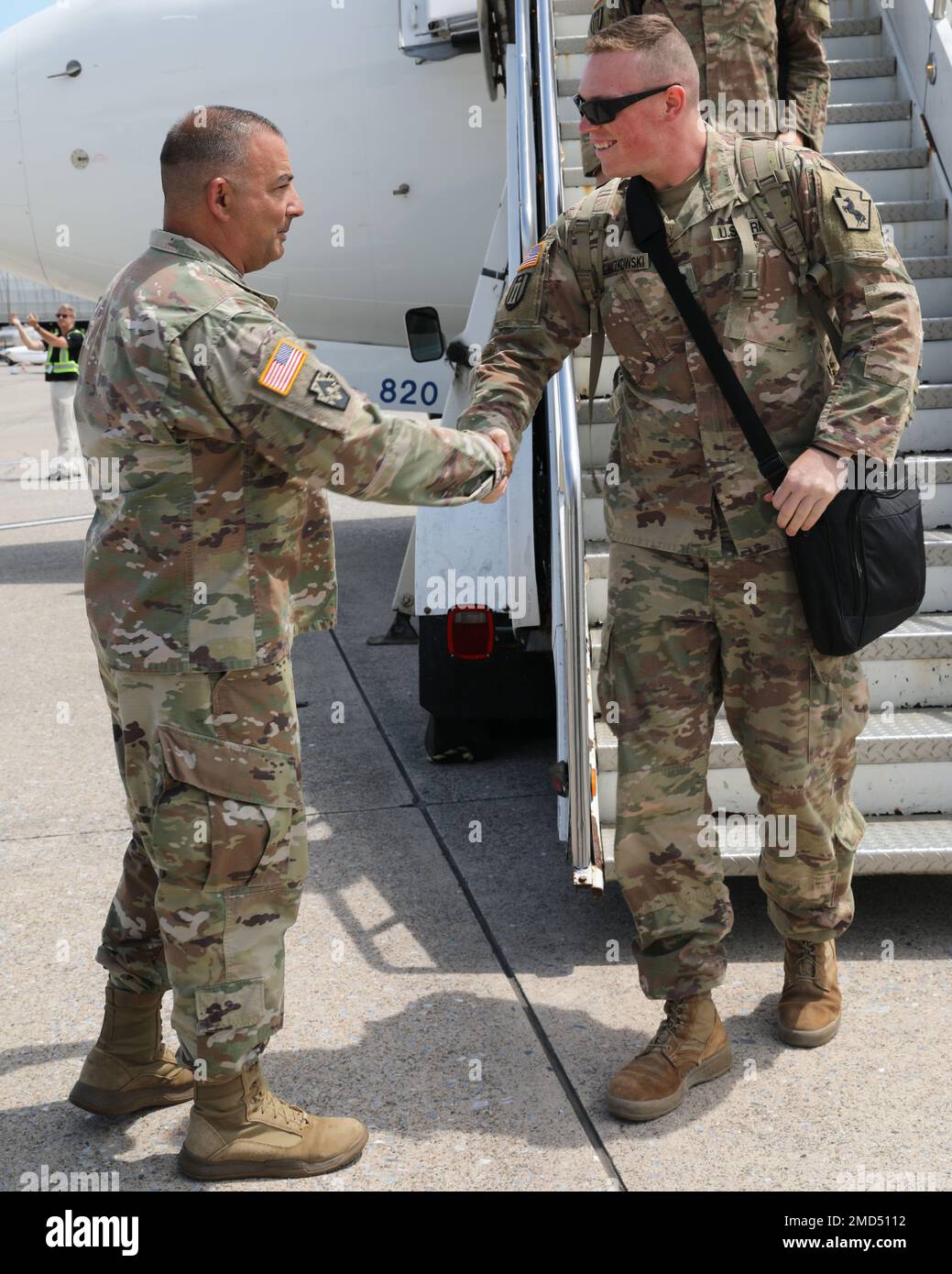 U.S. Soldiers with the 228th Engineer Company, 337th Engineer Battalion ...