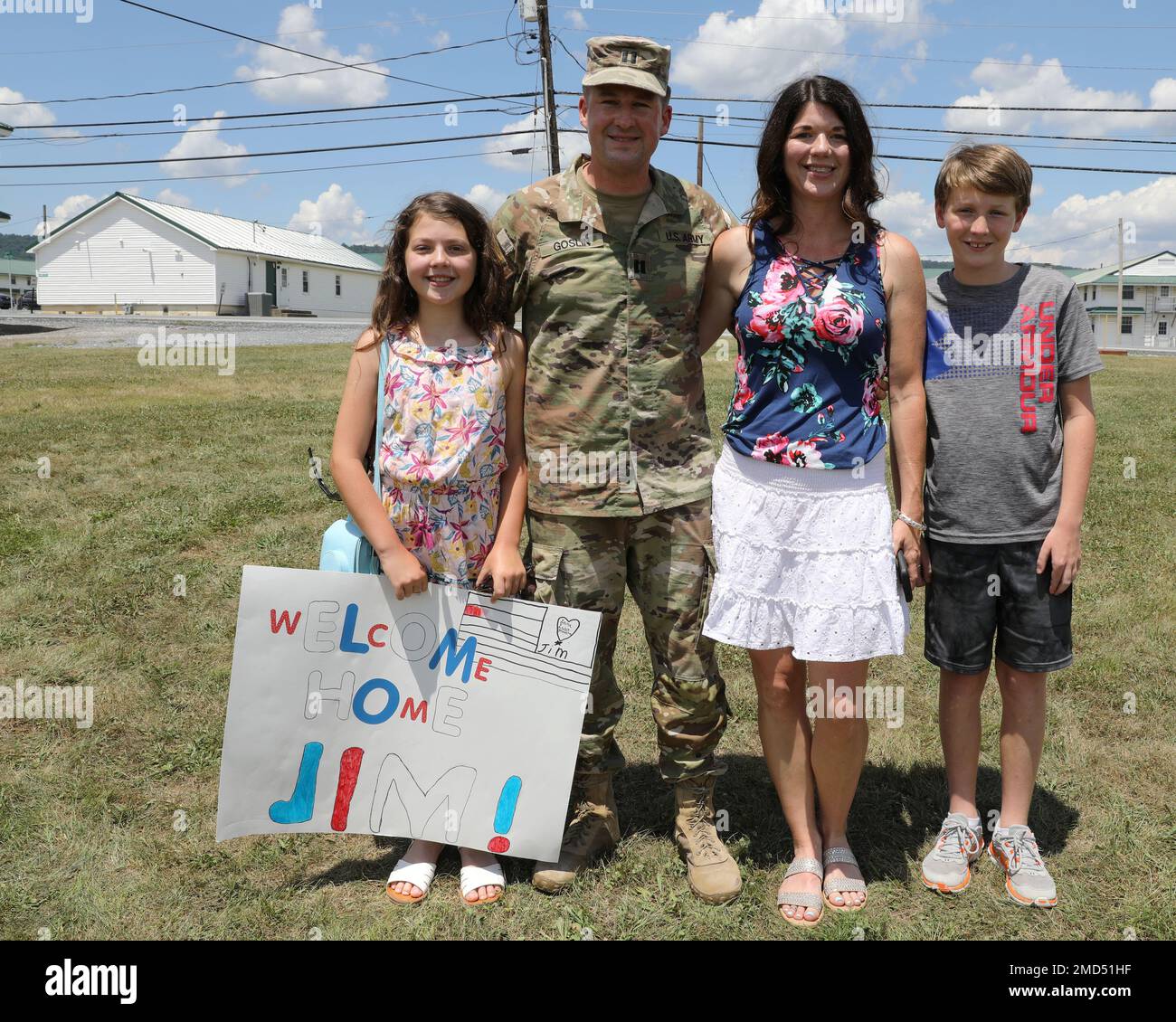 U.S. Soldiers with the 228th Engineer Company, 337th Engineer Battalion ...