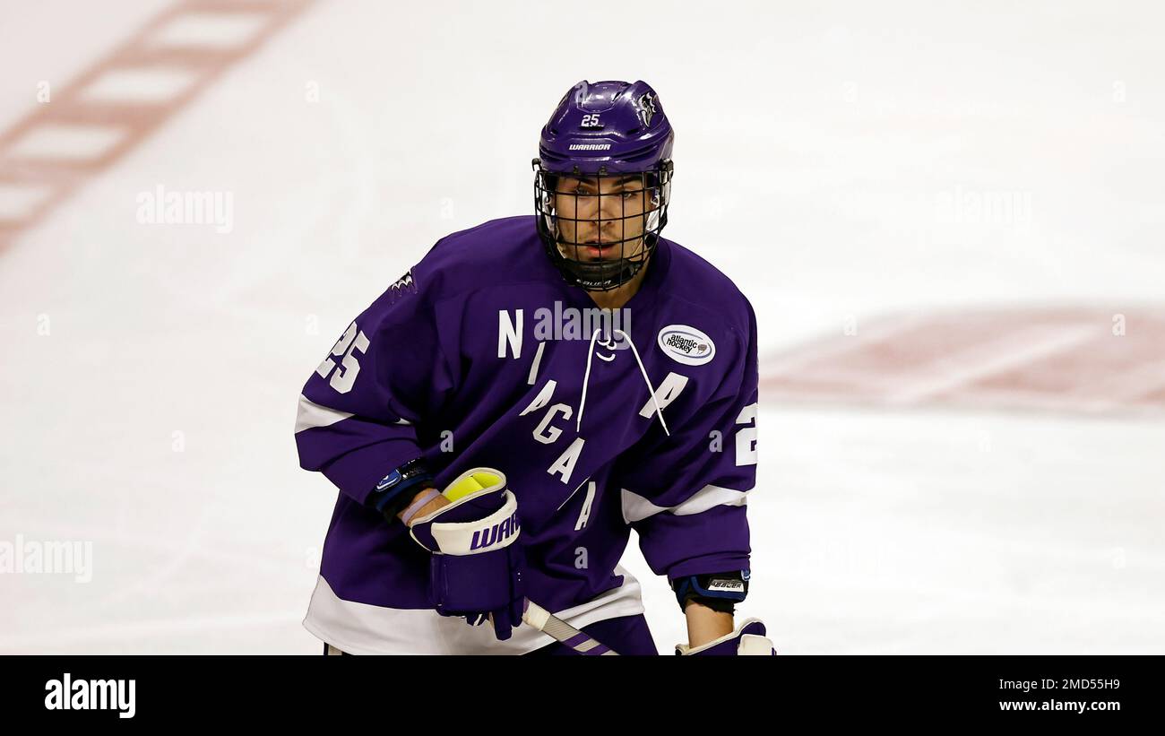 Niagara forward Jon Hill (25) skates against Sacred Heart during an ...