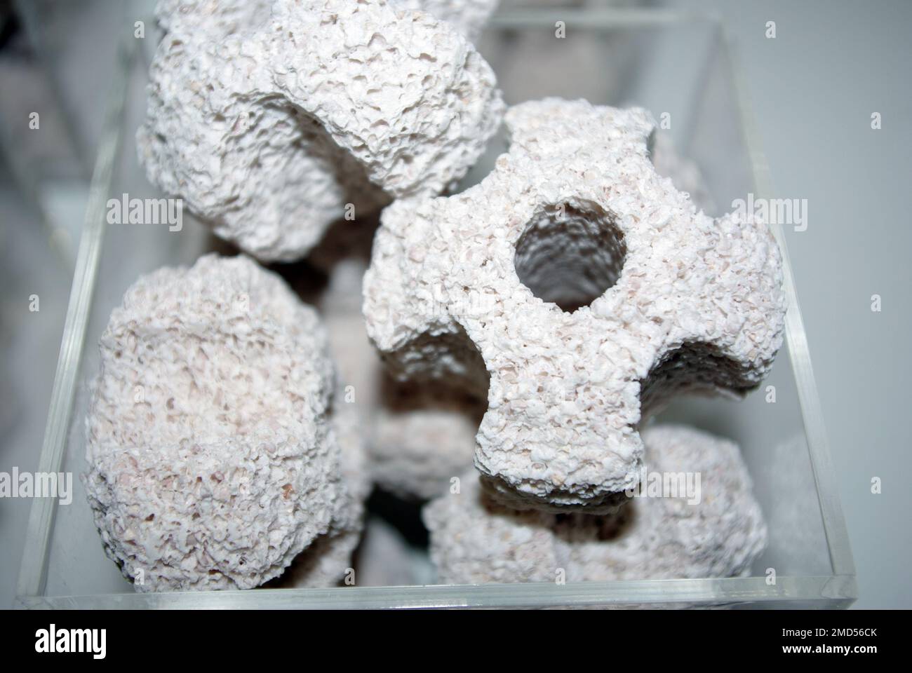 Porous media hi-res stock photography and images - Alamy