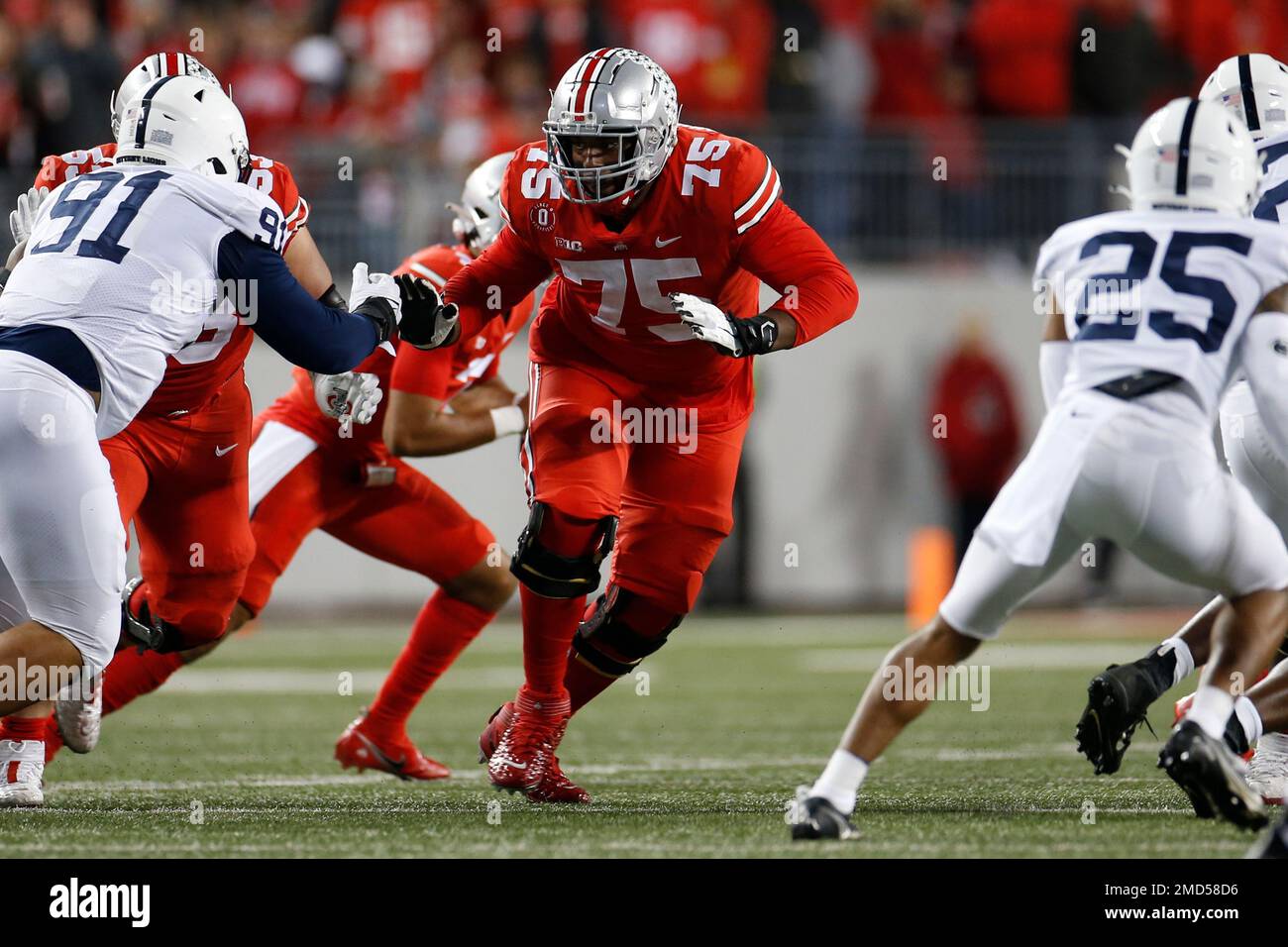 Ohio State offensive lineman Thayer Munford plays against Penn State ...