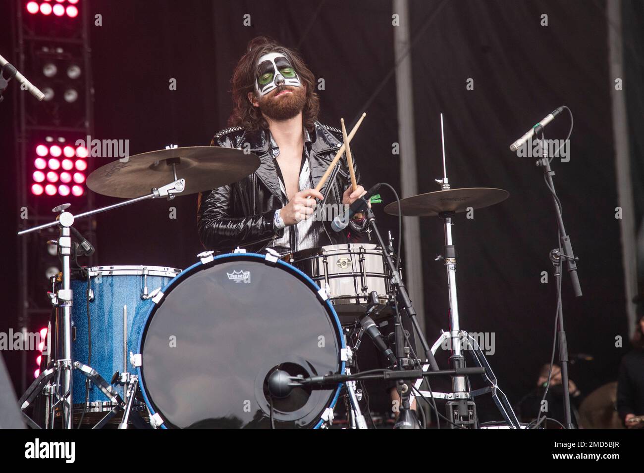 Ben Hilzinger performs at the Outside Lands Music Festival at Golden ...