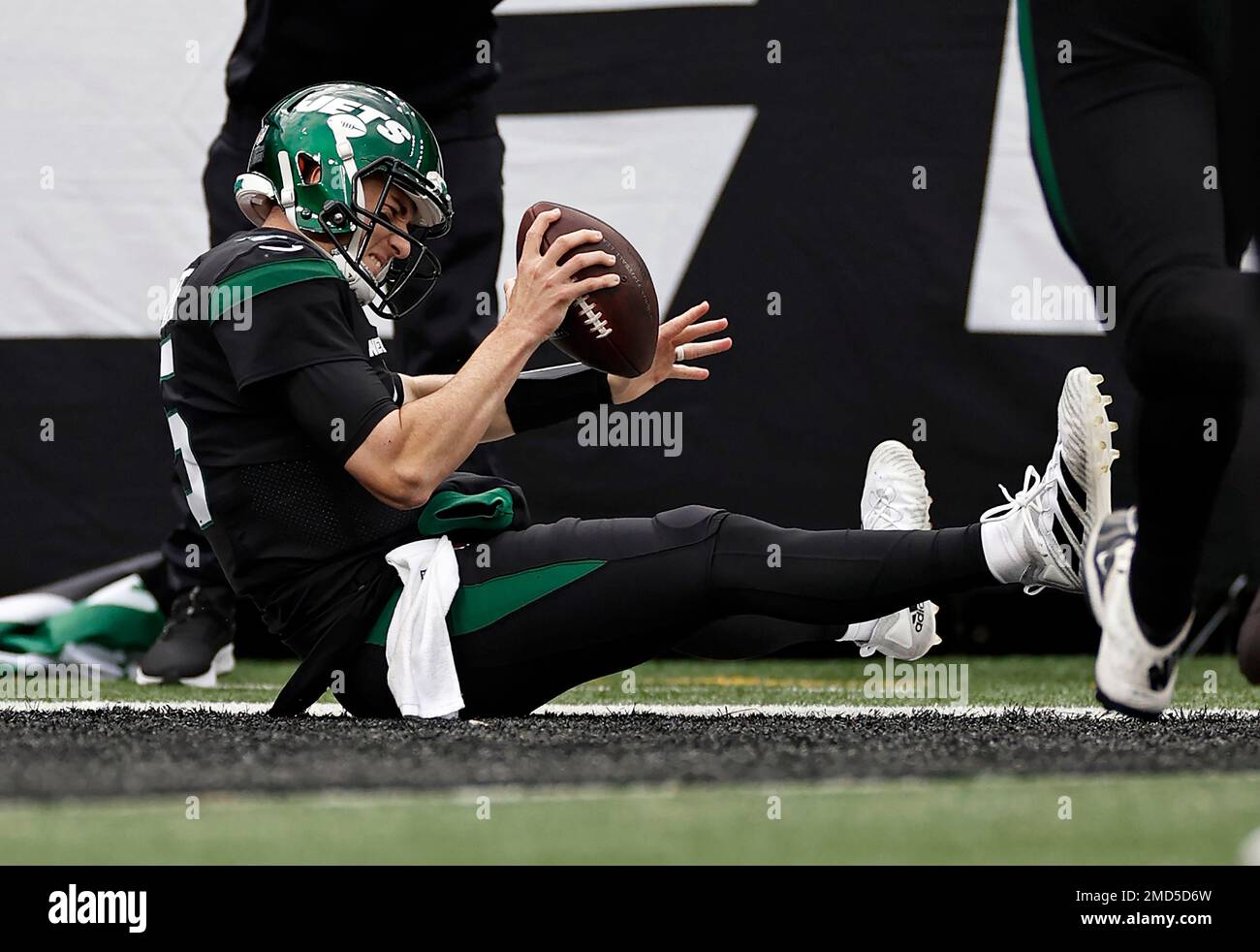 New York Jets quarterback Mike White (5) reacts after scoring a two ...