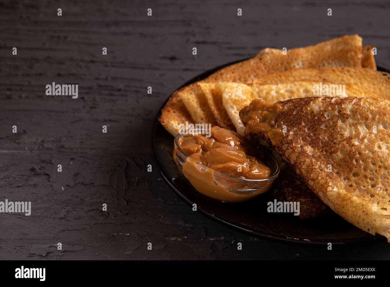 Plate on its side hi-res stock photography and images - Alamy