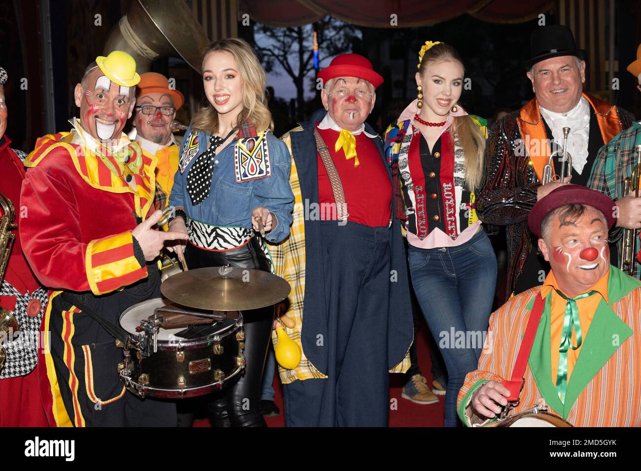 NO TABLOIDS: Princess Maria Carolina de Bourbon Siciles and Princess ...