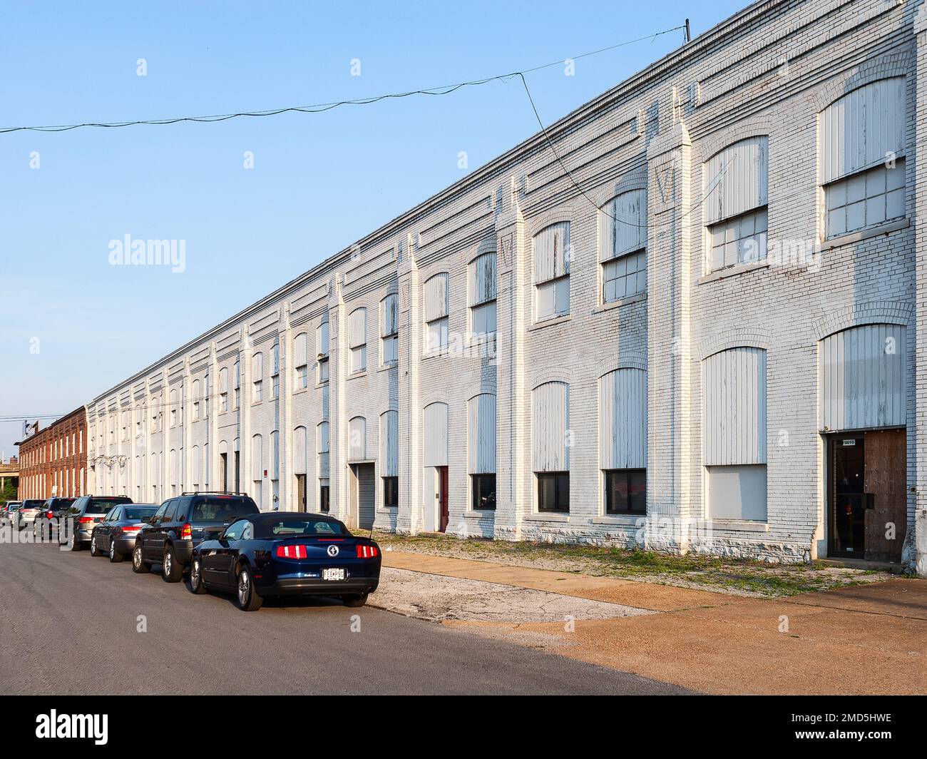 Industrial building in south St. Louis Stock Photo - Alamy