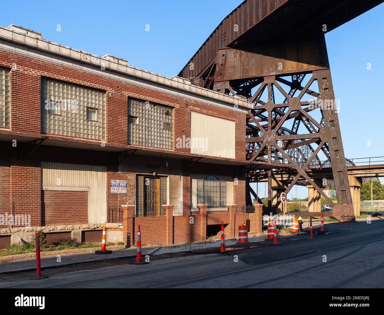 Underneath MacArthur railroad bridge in downtown St. Louis Stock Photo ...