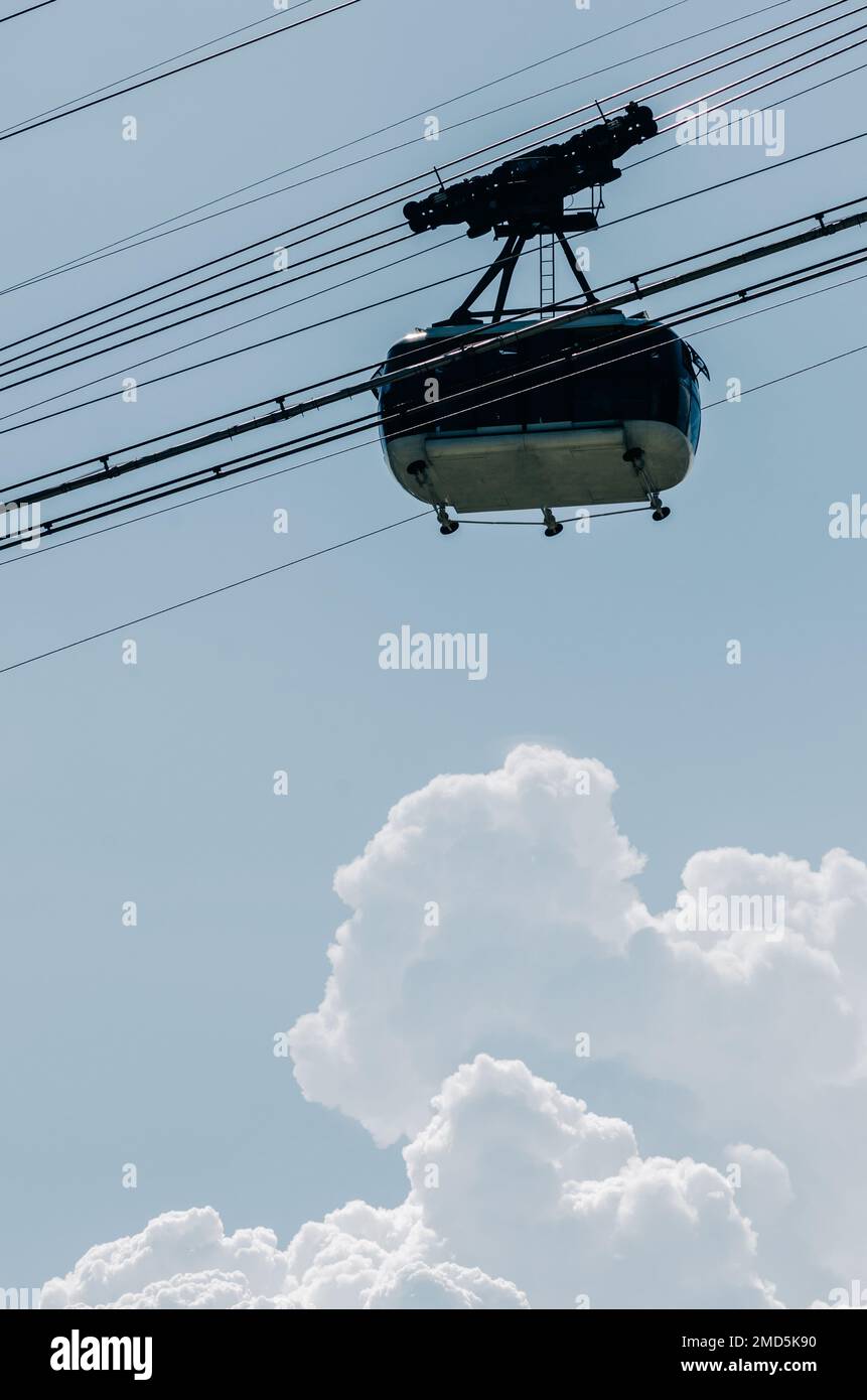 Cable cars at Sugar Loaf Mountain in Rio de Janeiro, Brazil Stock Photo ...
