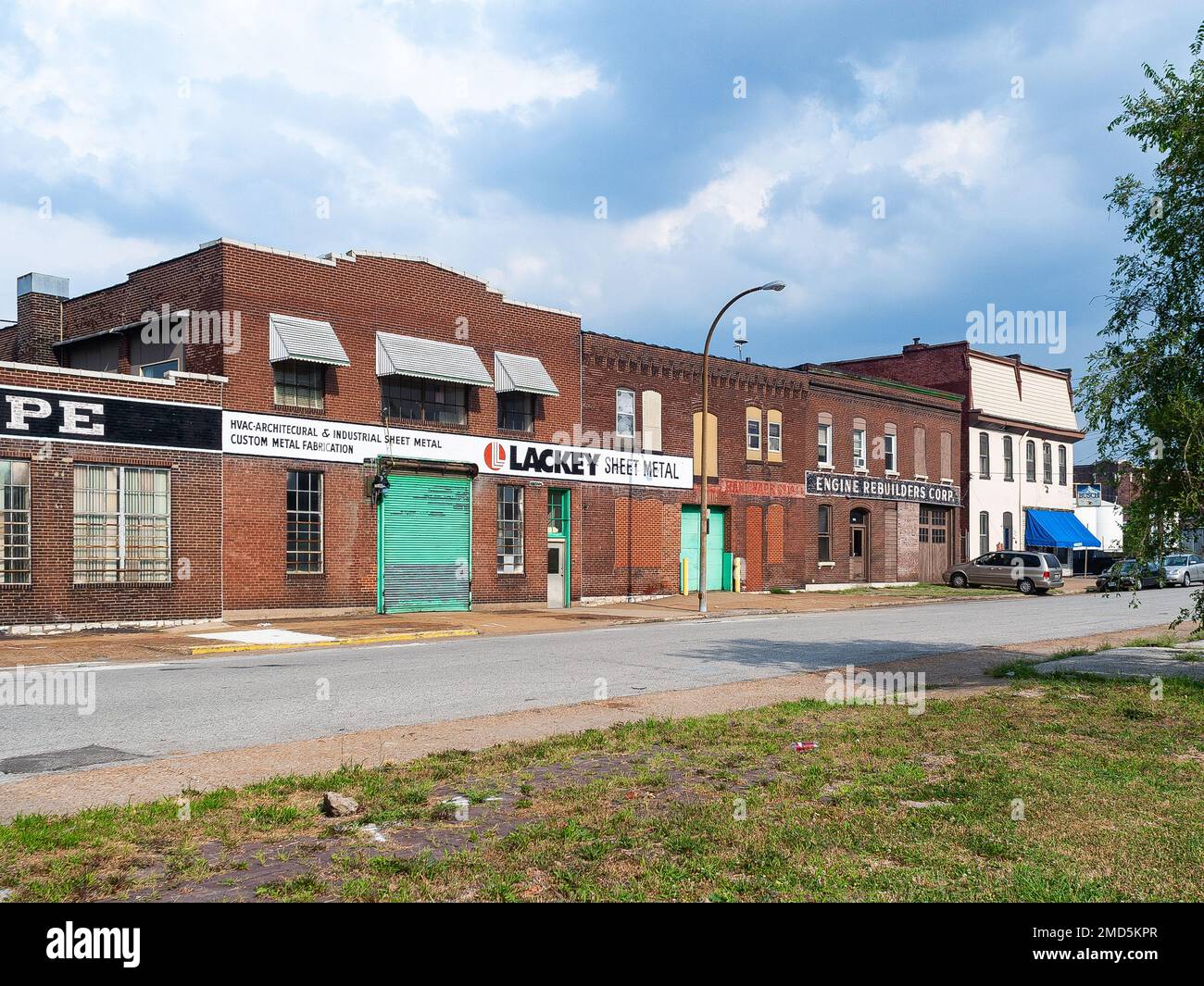Industrial buildings in north St. Louis Stock Photo - Alamy
