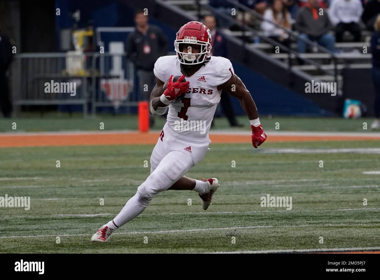 Rutgers running back Isaih Pacheco carries the ball during the second ...