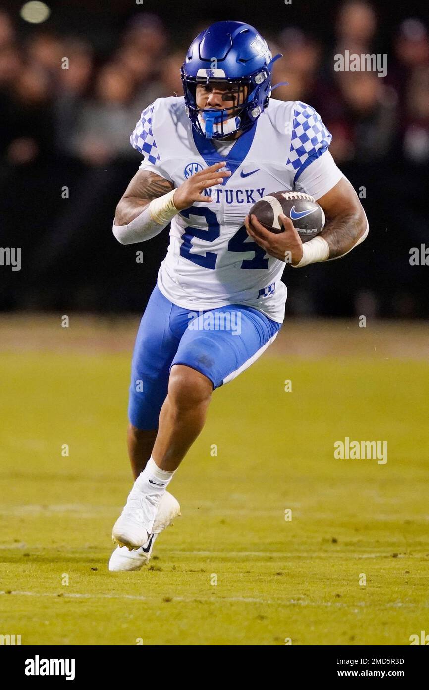 Kentucky running back Chris Rodriguez Jr. (24) runs upfield against ...