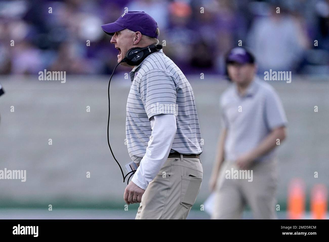 Kansas State head coach Chris Klieman talks to his players during the ...