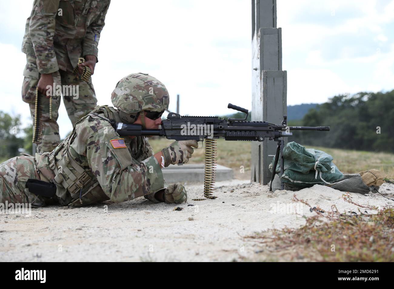 U.S. Army National Guard Spc. Robert Hanshaw of the 1069th Military ...