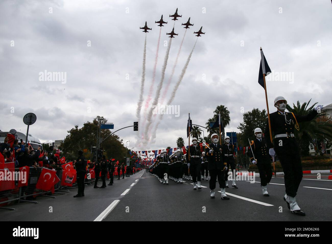 Turkish soldiers parade during the celebration of Turkey's Republic Day ...