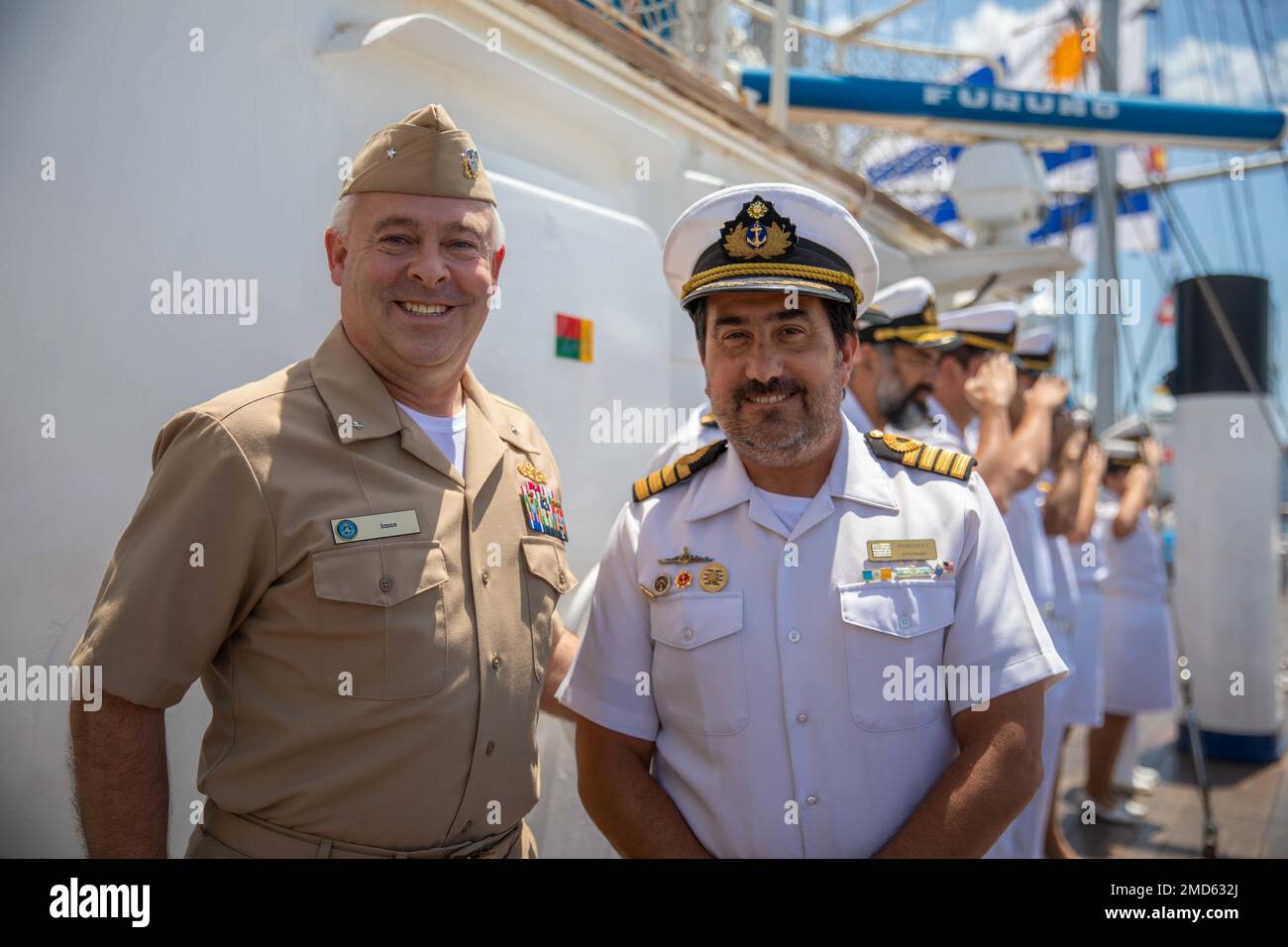 Capitán naval hi-res stock photography and images - Alamy