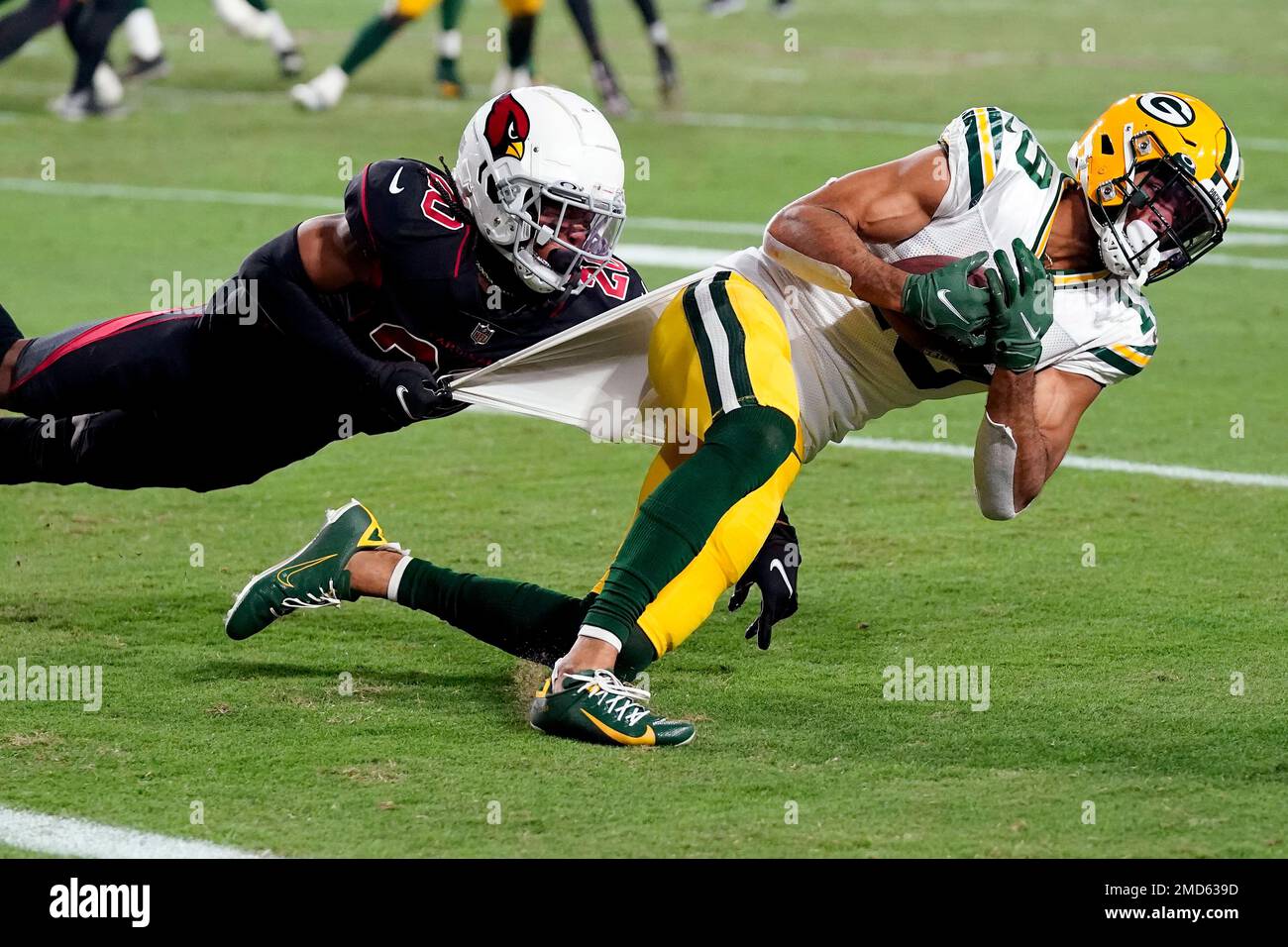 Green Bay Packers wide receiver Amari Rodgers (8) is tackled by Arizona ...