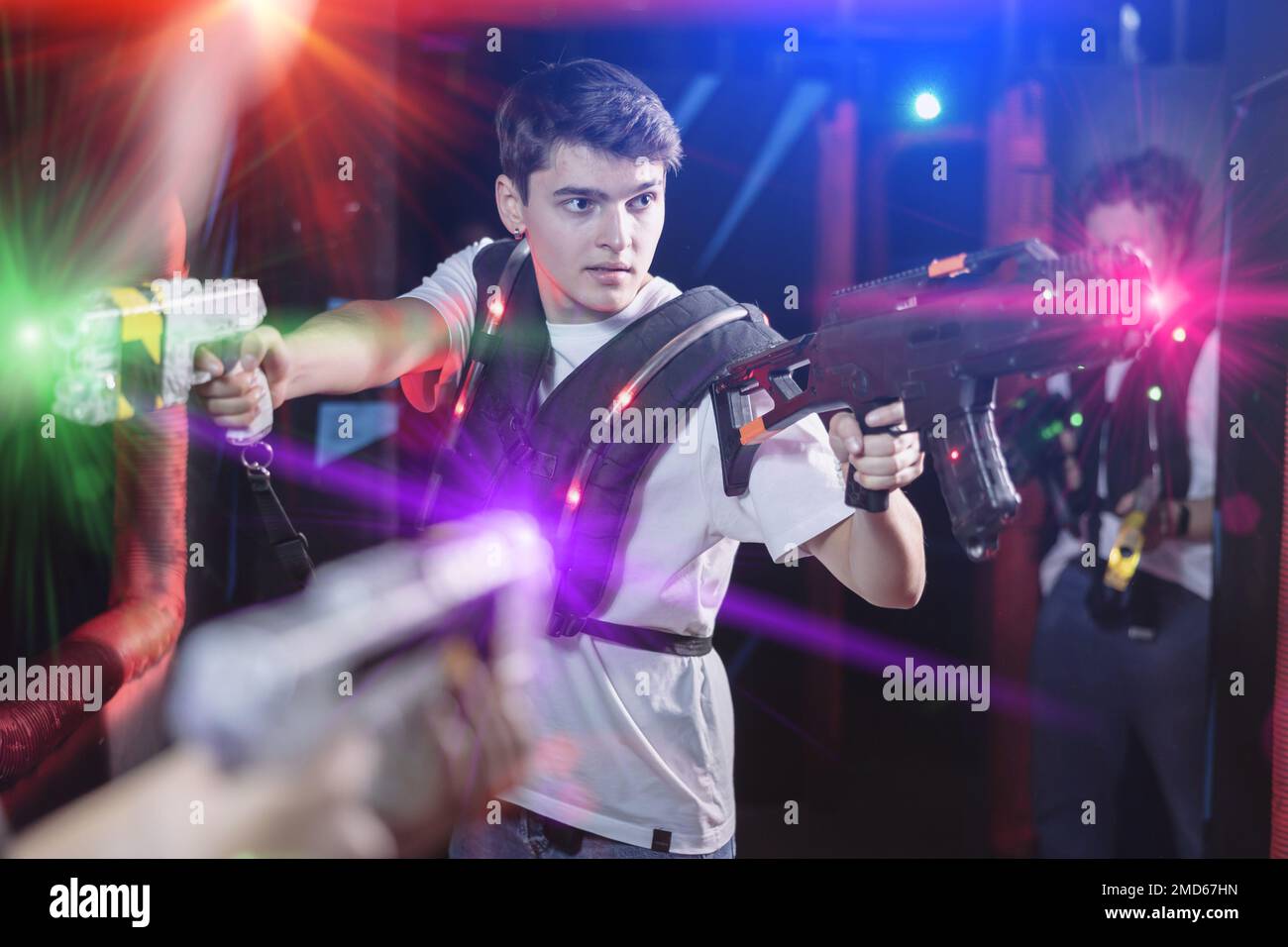 Laser tag maze hi-res stock photography and images - Alamy