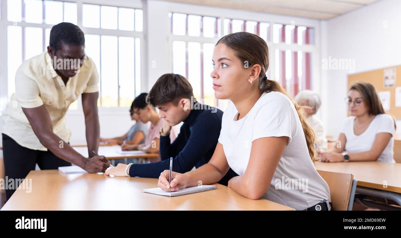 Adult students different ages hi-res stock photography and images - Alamy