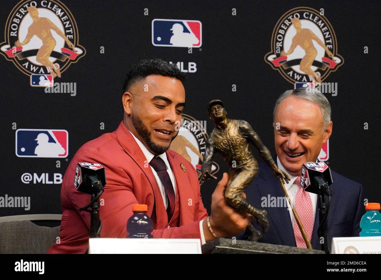 Nelson Cruz, 2021 Roberto Clemente Award winner and Robert D. Manfred ...