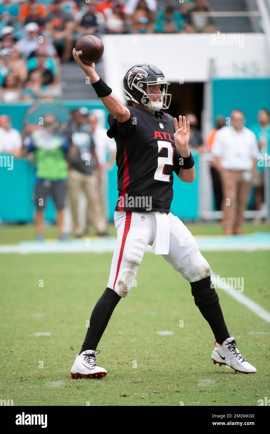 Atlanta Falcons quarterback Matt Ryan (2) throws the ball during an NFL ...