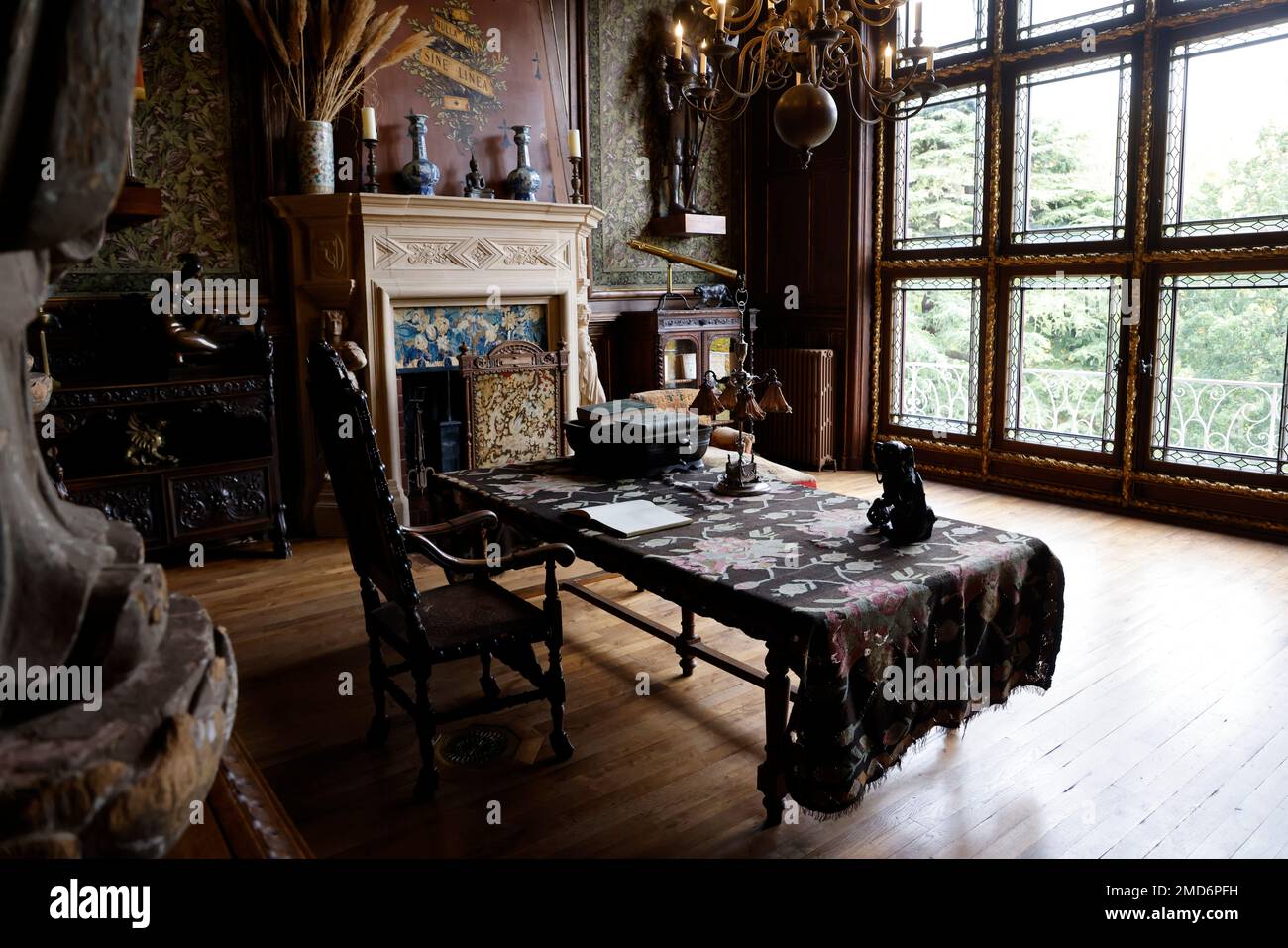 Emile Zola's desk is pictured in his house in Medan, near Paris ...