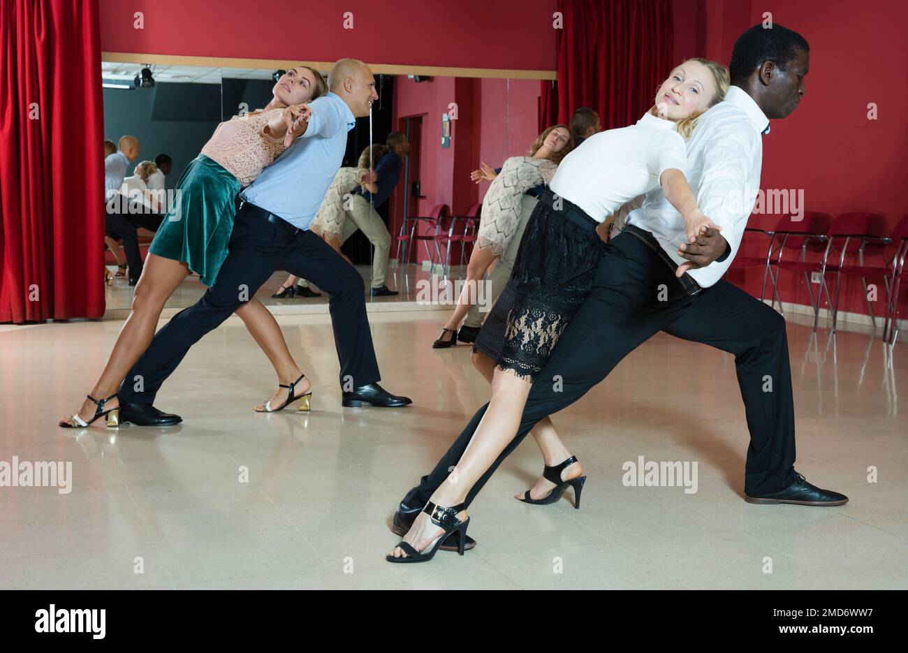 Adult male dance class hi-res stock photography and images - Alamy