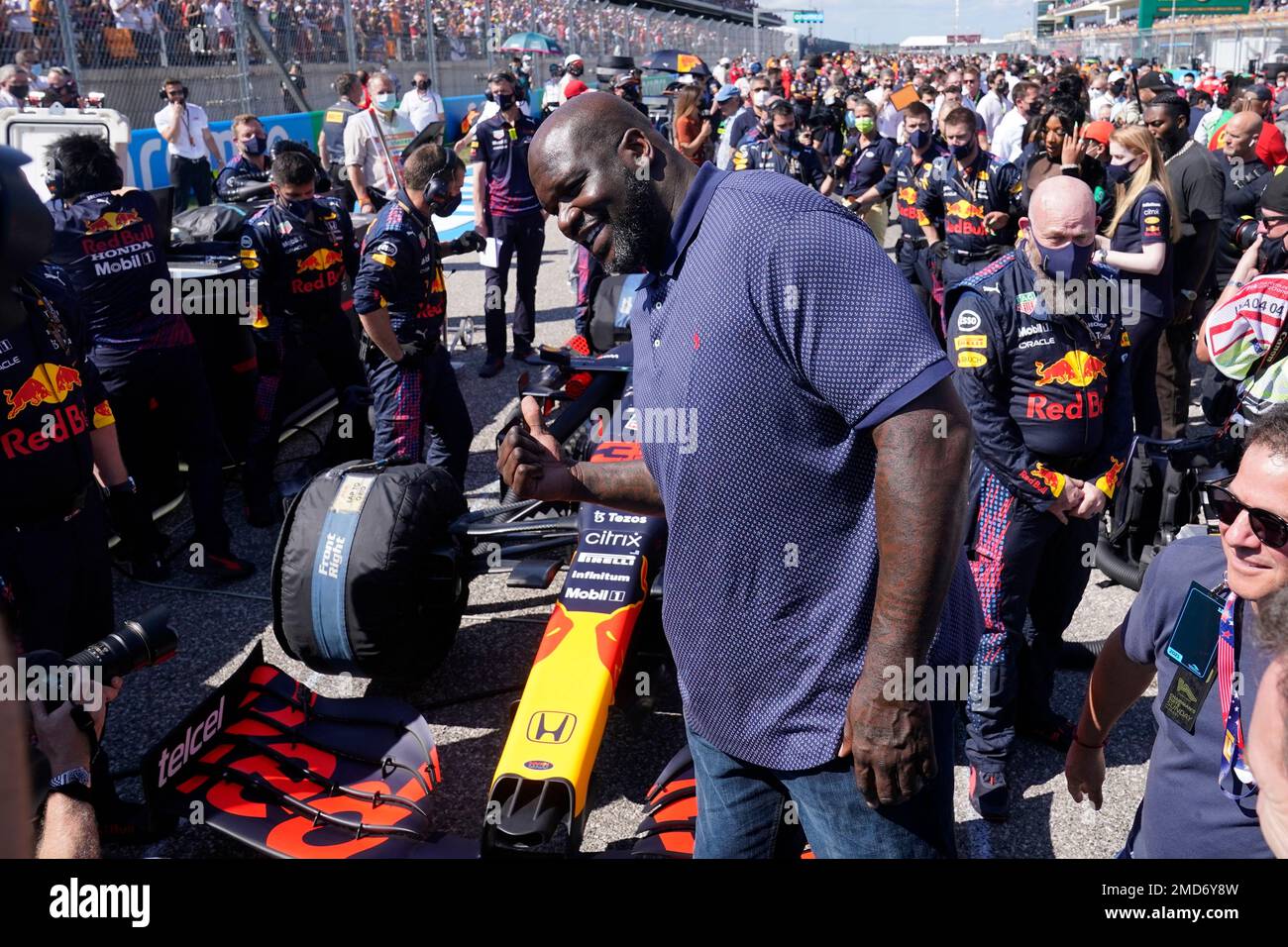 Shaquille O'Neal on the grid before the F1 U.S. Grand Prix auto race at ...
