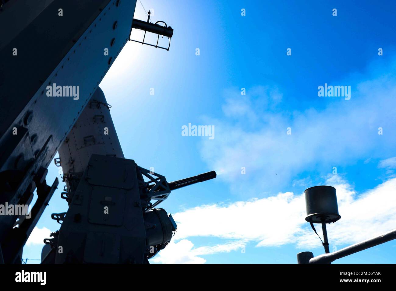 PACIFIC OCEAN (July 13, 2022) Ticonderoga-class guided-missile cruiser ...