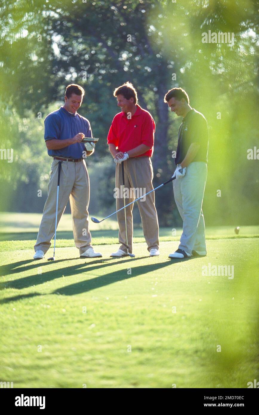 Camaraderie men hi-res stock photography and images - Alamy