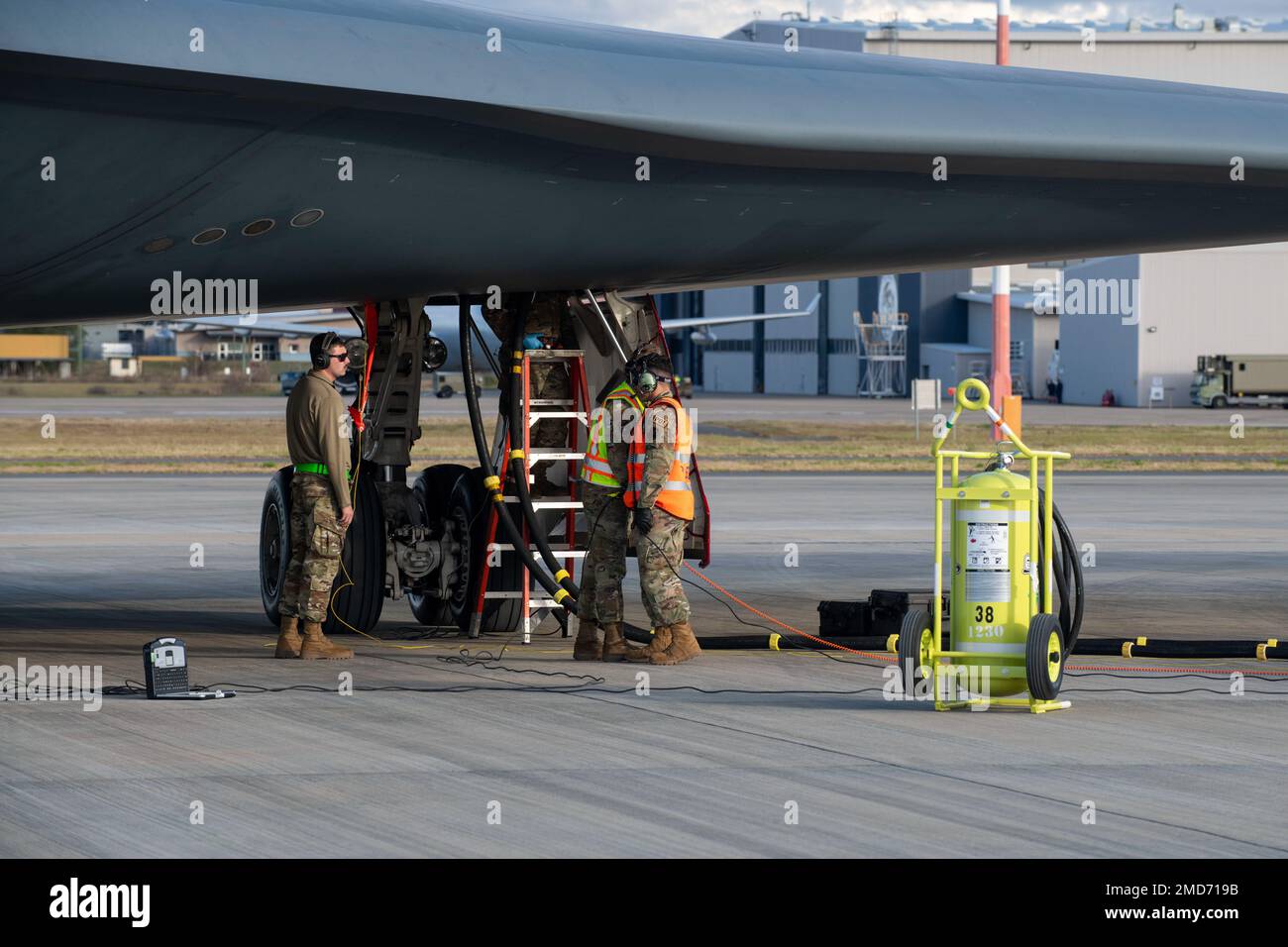 U.S. Airmen, assigned to the 131st and 509th Bomb Wings, perform a hot ...