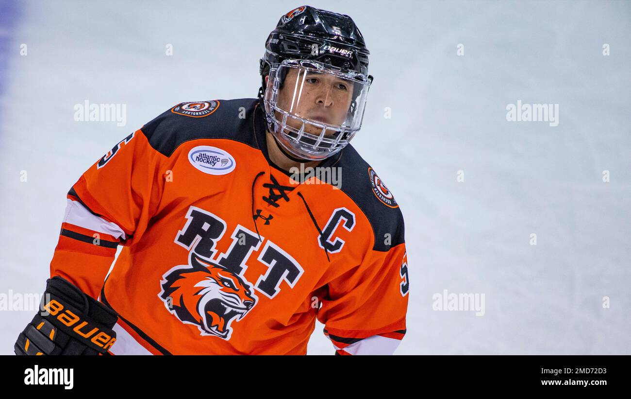 RIT's Dan Willett (5) during an NCAA hockey game against Notre Dame on ...