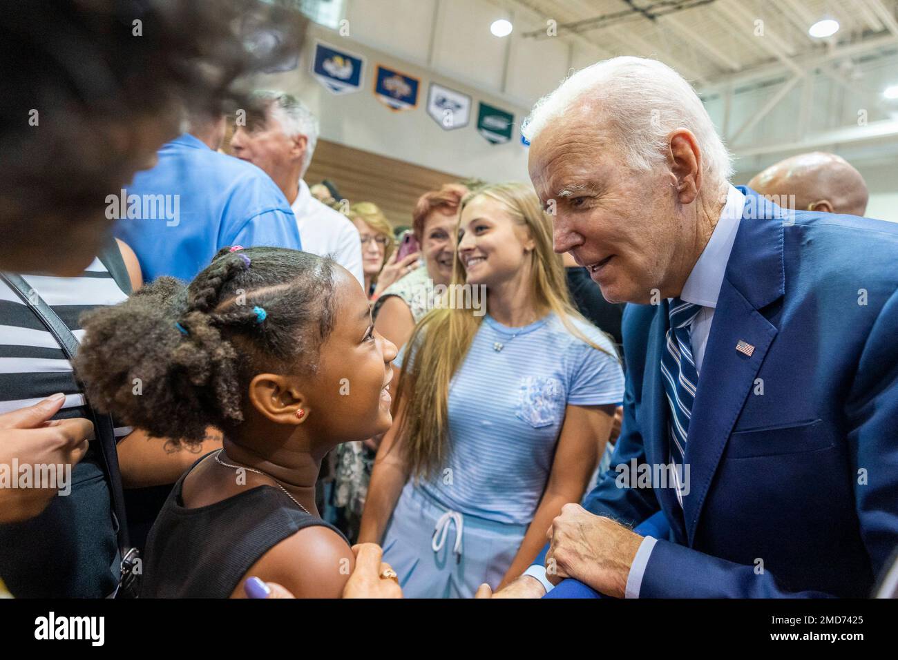 Joe biden talking to children hi-res stock photography and images - Alamy