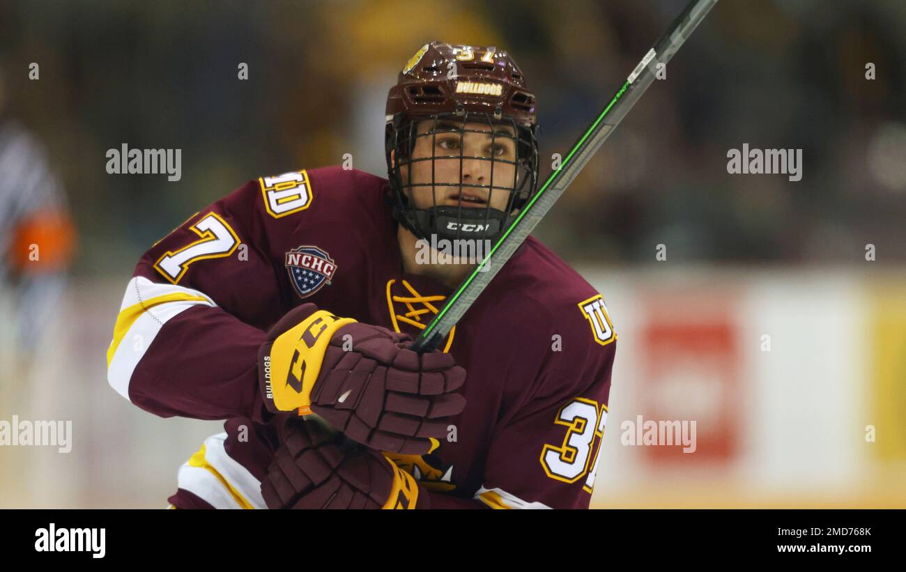 Minnesota Duluth forward Casey Gilling (37) during an NCAA hockey game ...