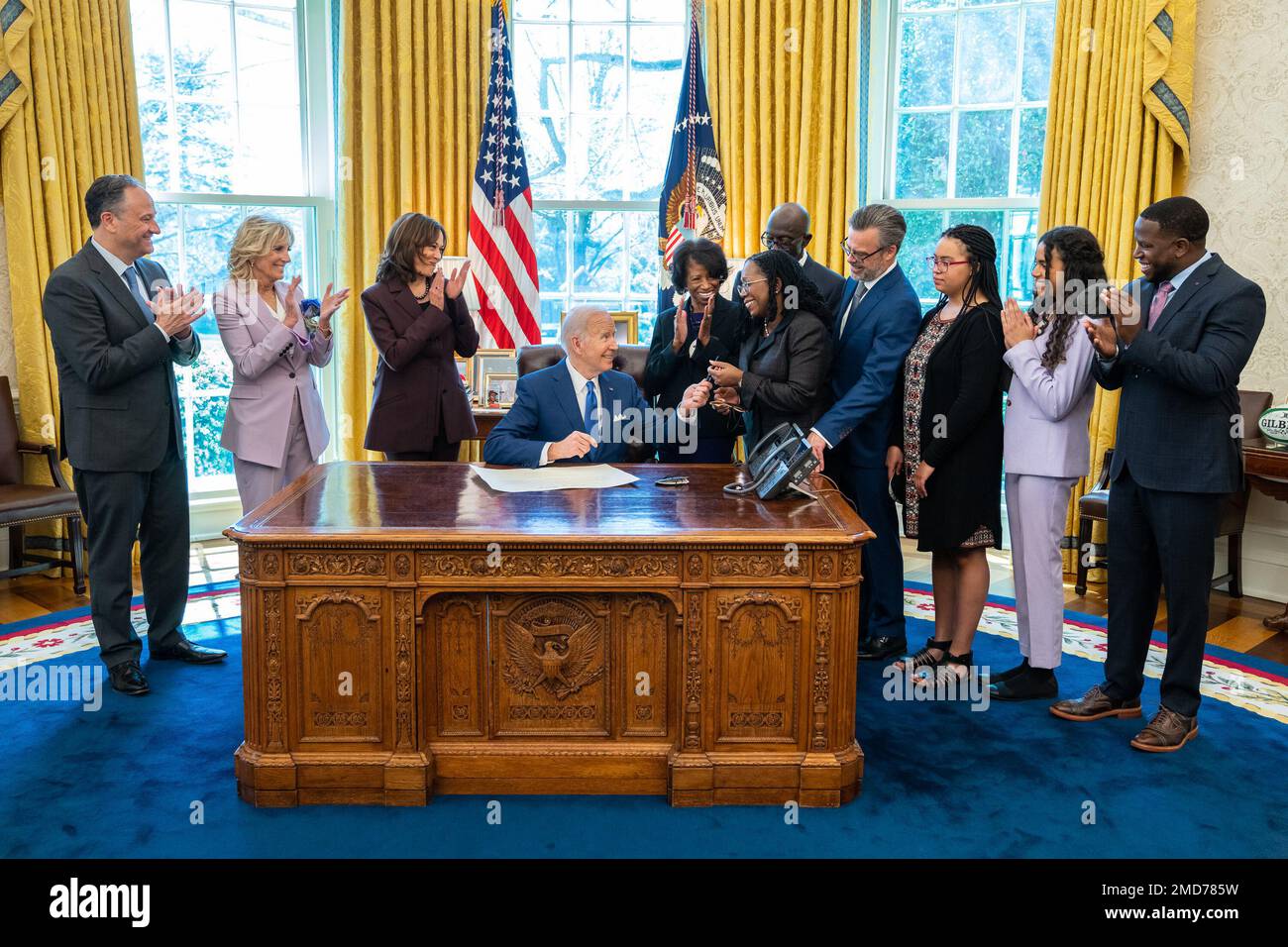 Signing commission for supreme court justice hi-res stock photography ...