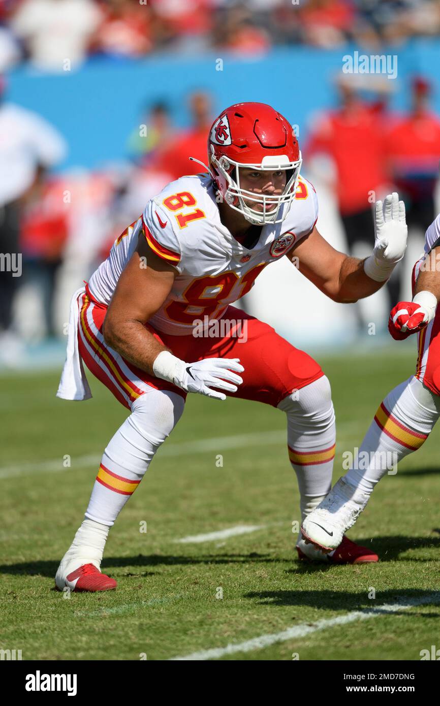 Kansas City Chiefs tight end Blake Bell (81) blocks on the line during ...
