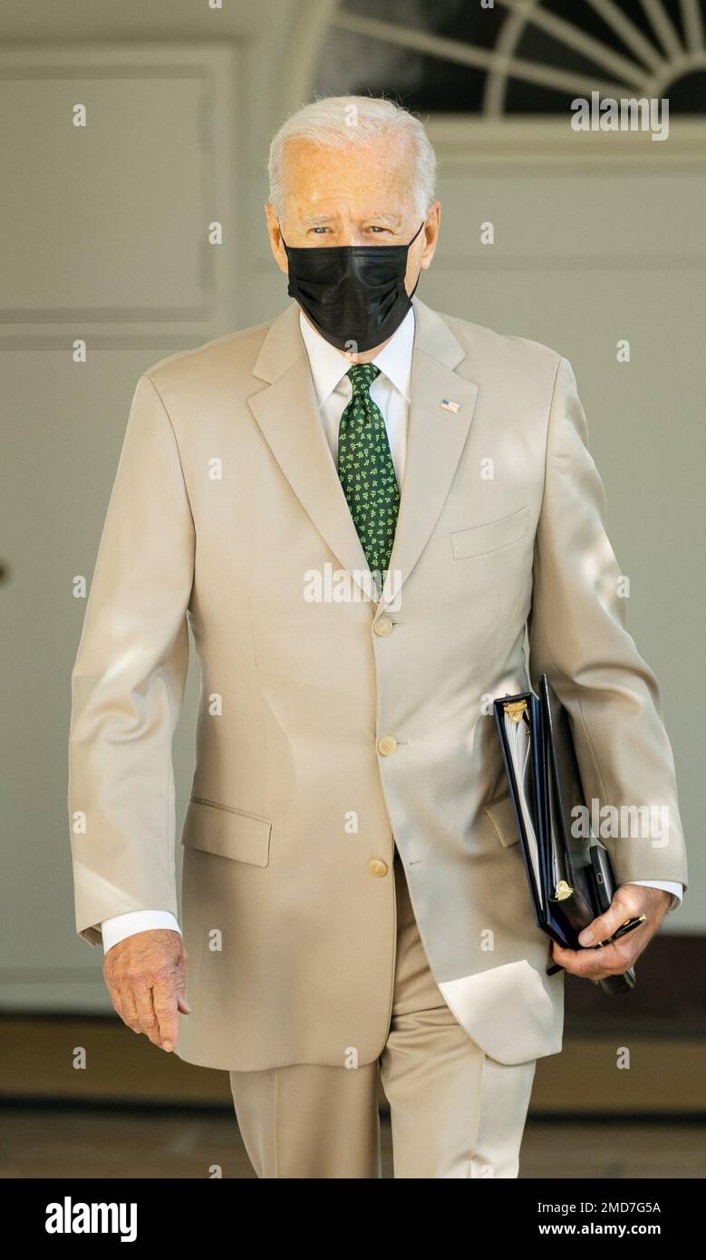 Reportage: President Joe Biden and Personal Aide Stephen Goepfert walk ...