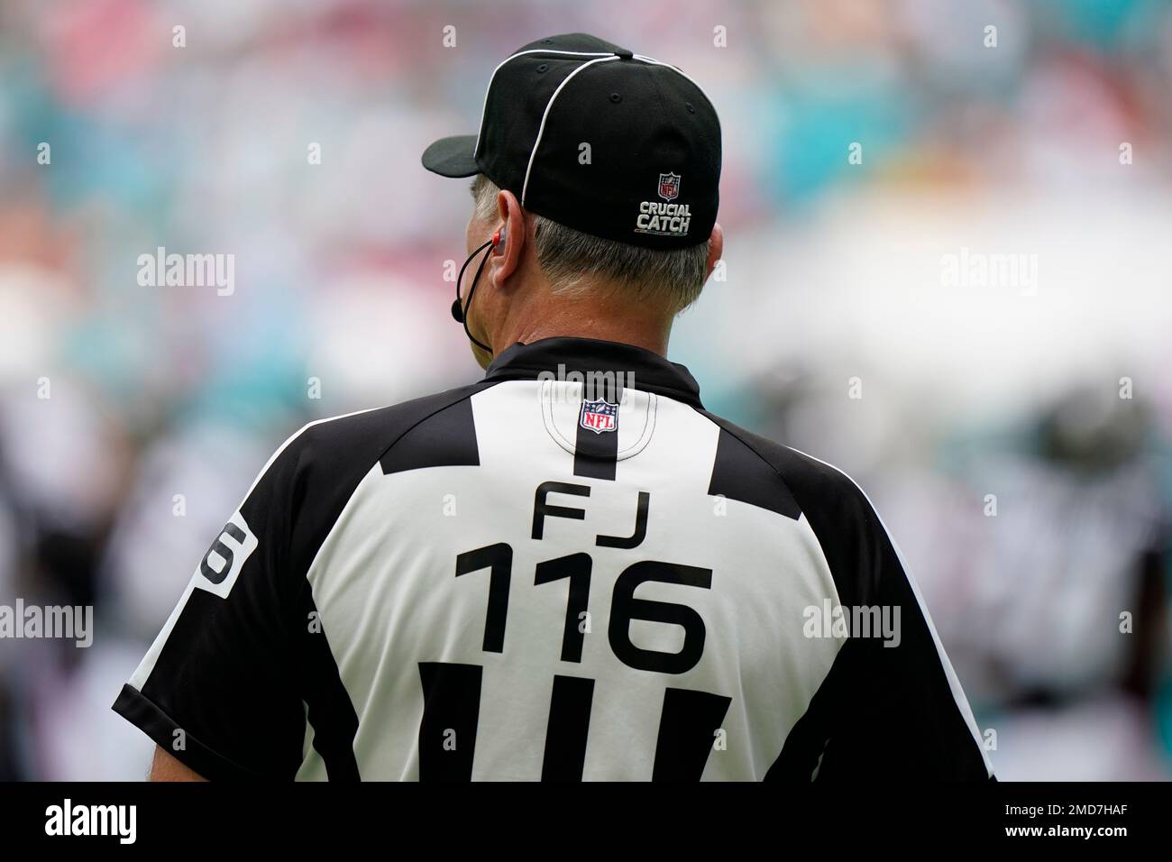 NFL field judge Mike Weatherford (116) officiates an NFL football game ...