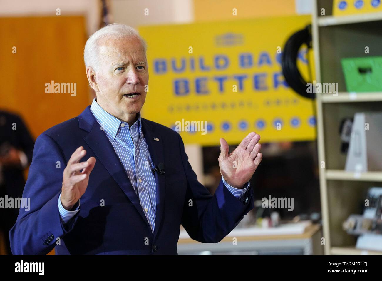 Ibew neca electrical training center hi-res stock photography and ...