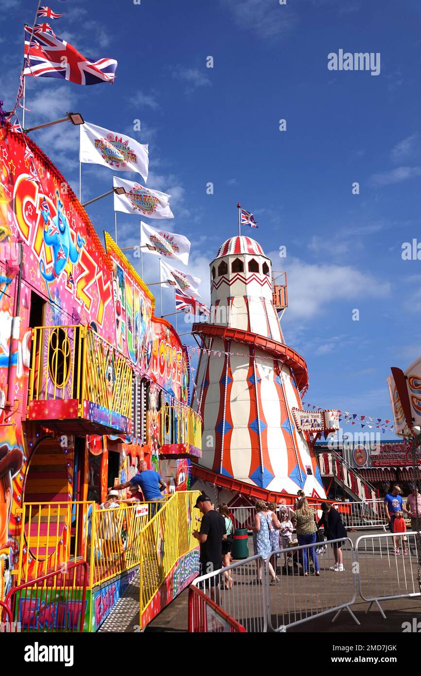 A traditional British funfair Stock Photo - Alamy