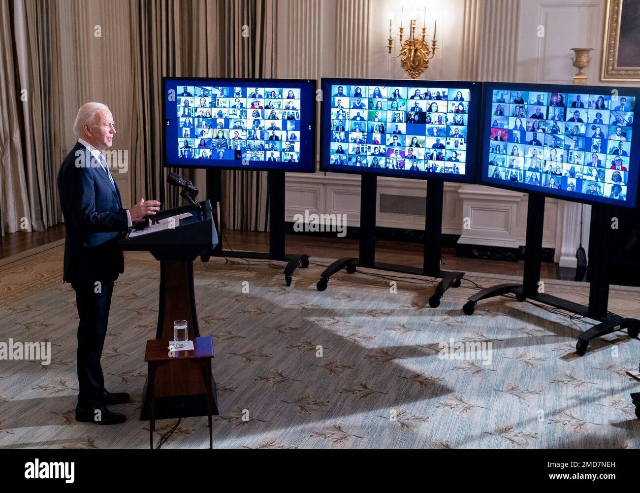Virtual swearing in ceremony hi-res stock photography and images - Alamy