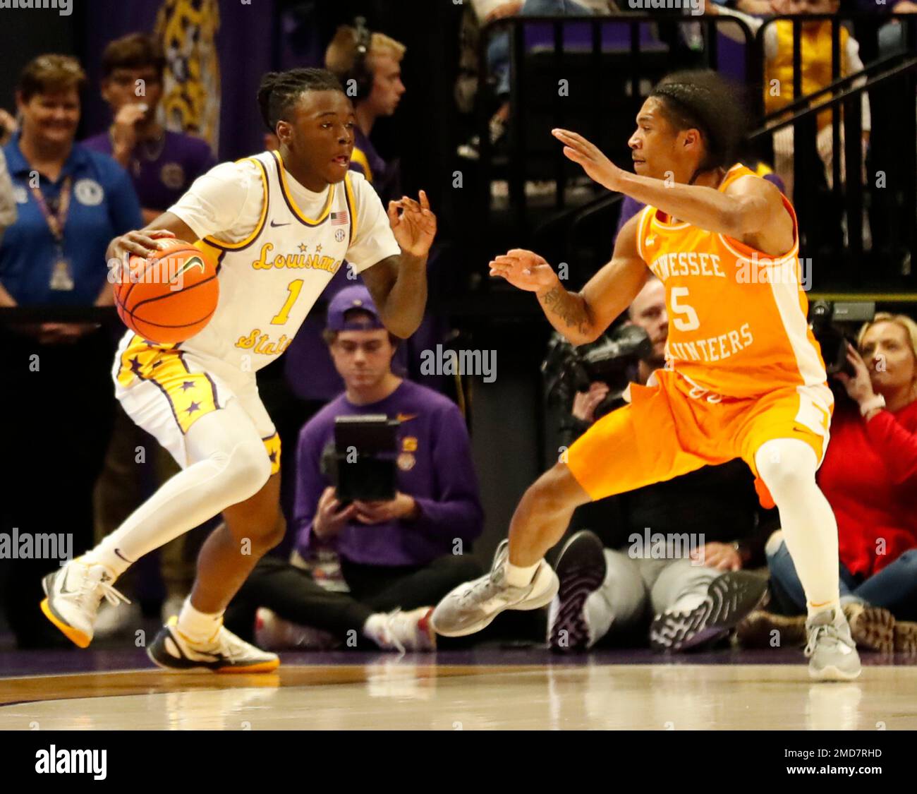 Baton Rouge, USA. 21st Jan, 2023. LSU guard Cam Hayes (1) tries to ...