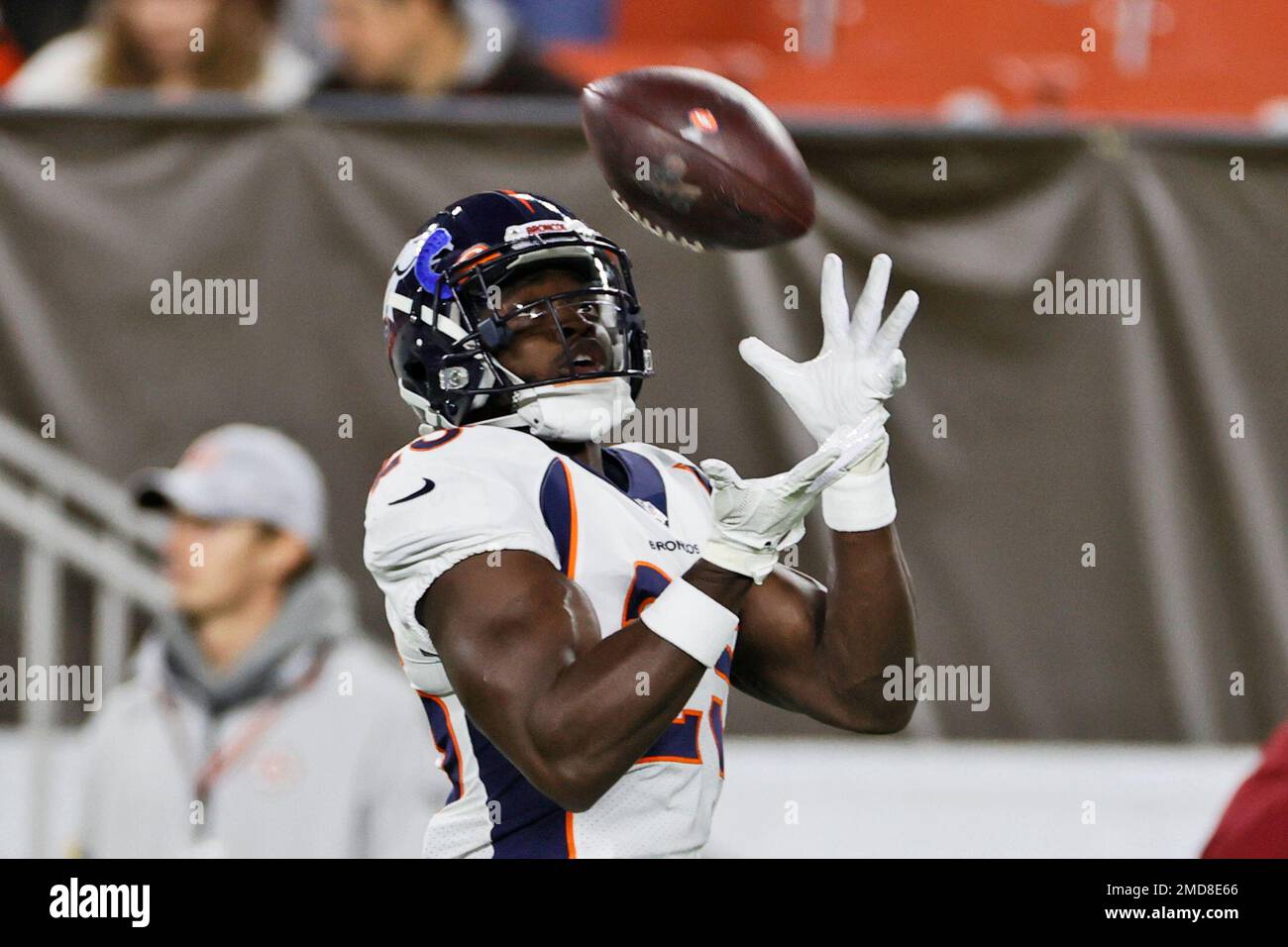 Denver Broncos running back Melvin Gordon warms-up before an NFL ...