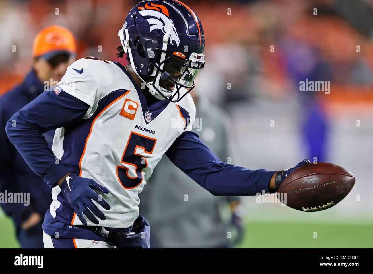 Denver Broncos quarterback Teddy Bridgewater warms-up before an NFL ...