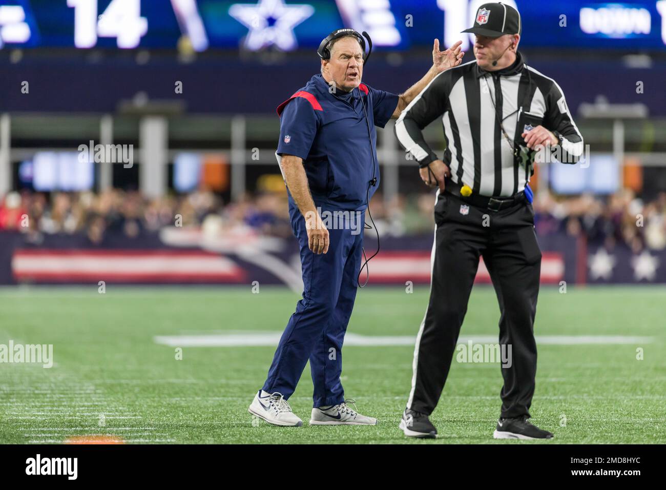 New England Patriots head coach Bill Belichick yells at NFL down judge ...