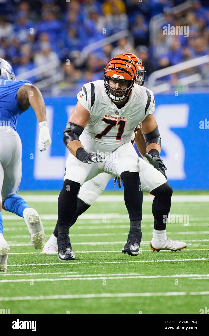 Cincinnati Bengals offensive tackle Riley Reiff (71) blocks against the ...