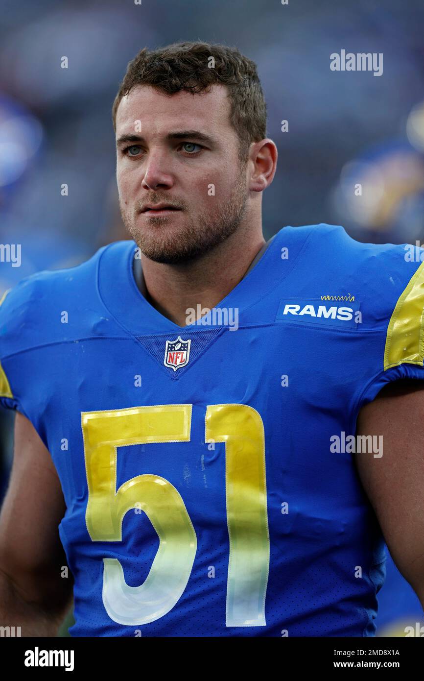 Los Angeles Rams linebacker Troy Reeder (51) on the sidelines against ...