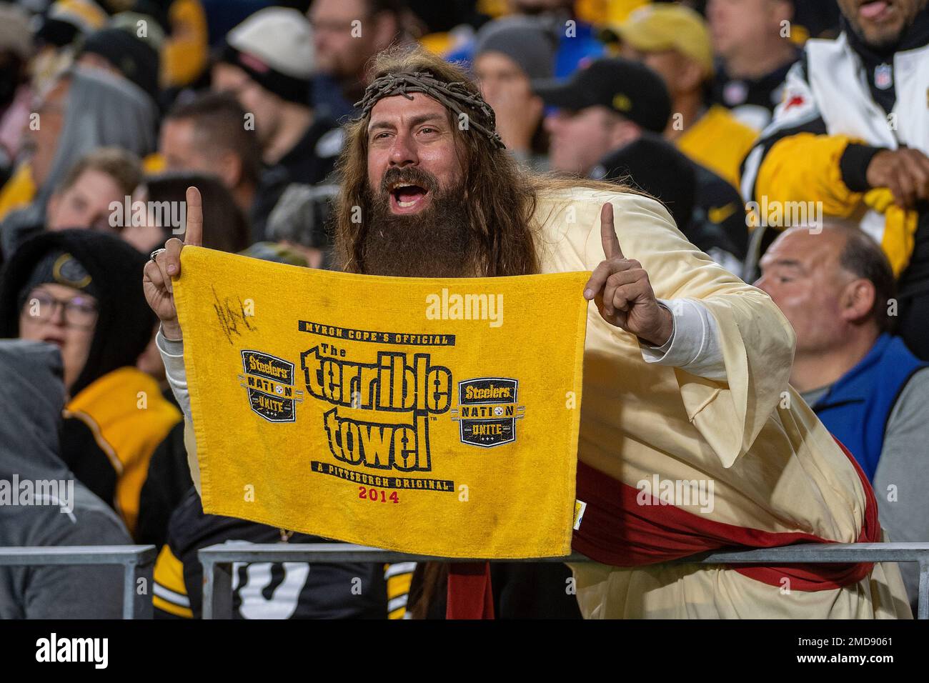 Pittsburgh Steelers fan dressed as Jesus shows off his Terrible Towel ...