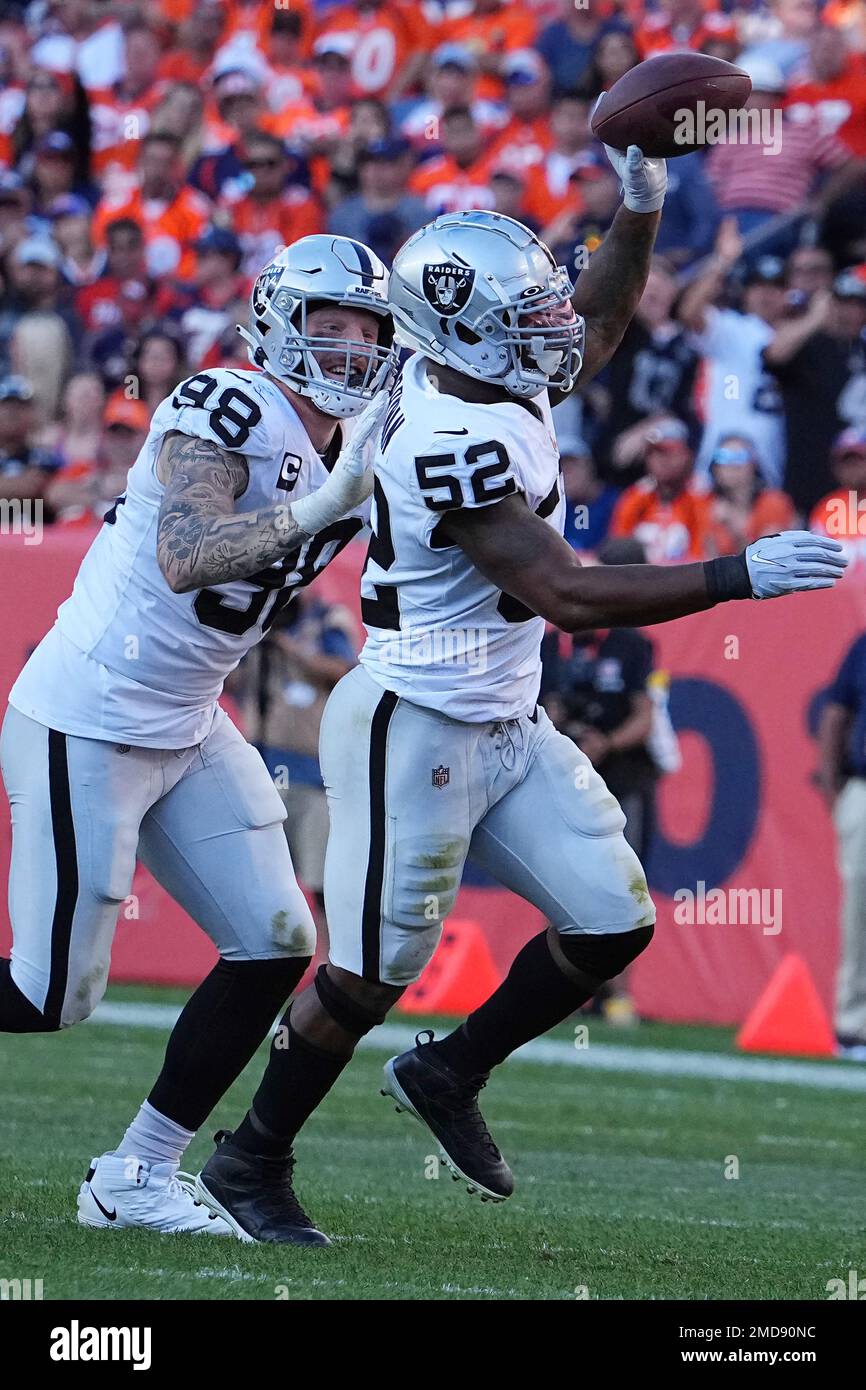 Las Vegas Raider Denzel Perryman (52) celebrates a play against the ...