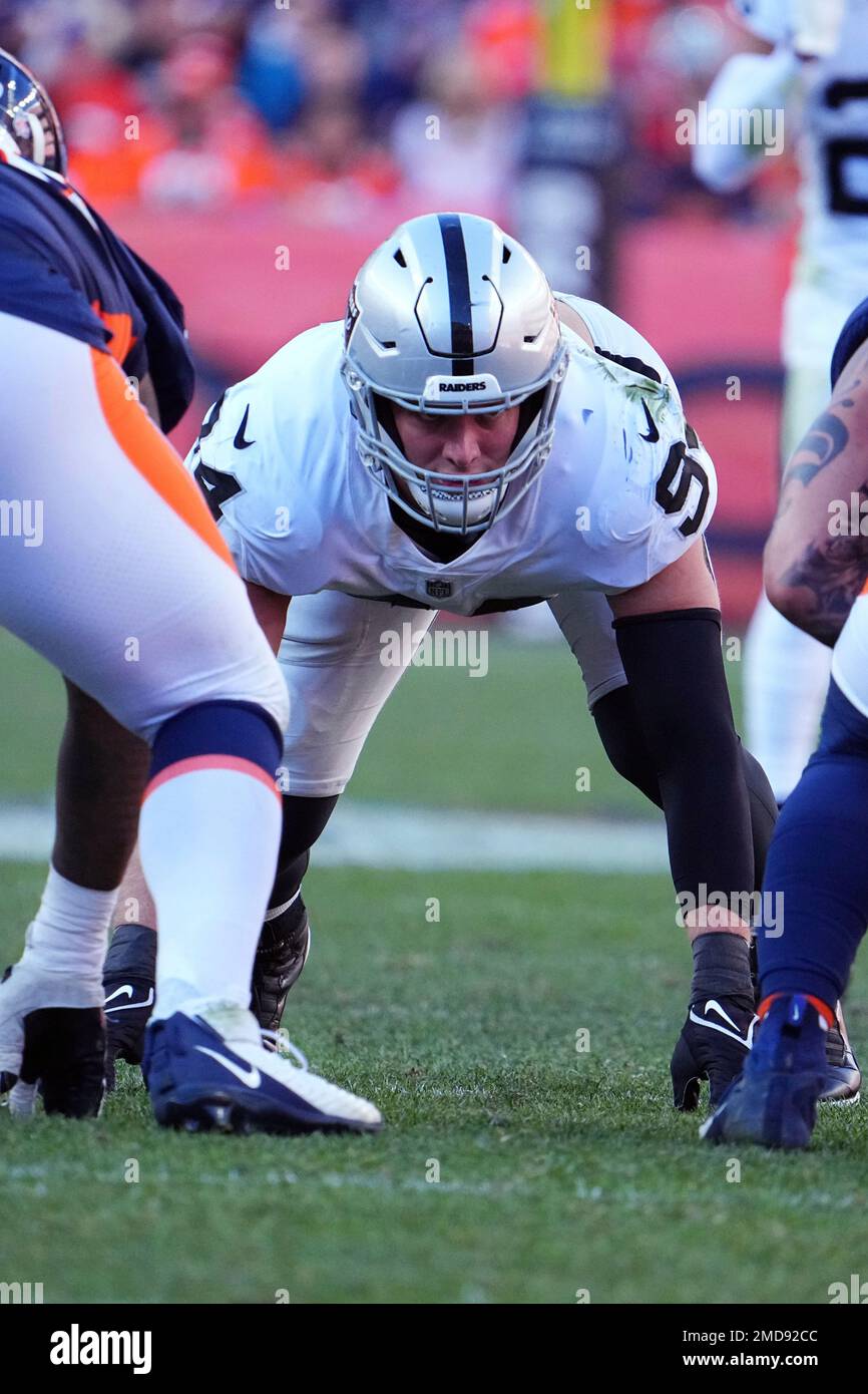 Las Vegas Raiders defensive end Maxx Crosby (98) runs a play against ...